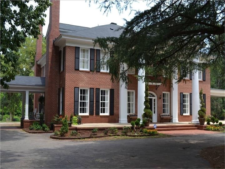 Convenient To The Zoo, Univer. Of South Carolina - Saint Andrews, SC