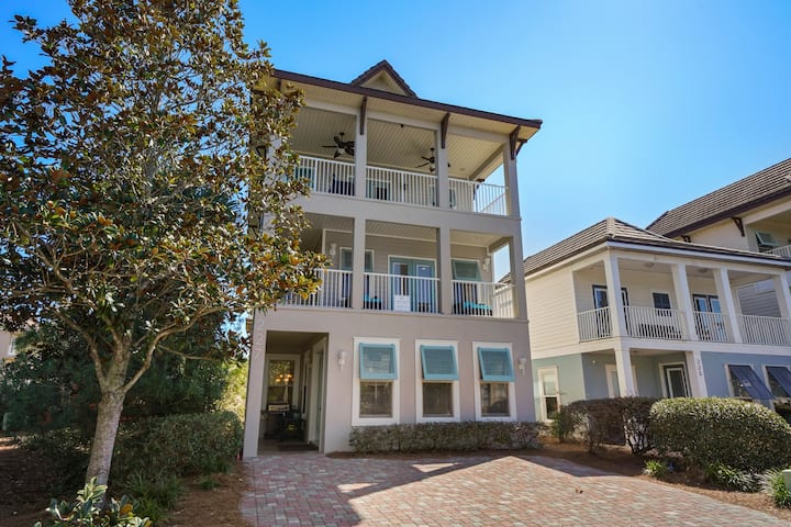 **Beach Daze** New 5br, 4ba, 16 Guest, Game Room! - Destin, FL