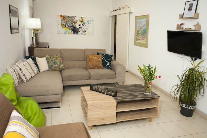 Great 3bd Family Apartment By The Sea - Limassol