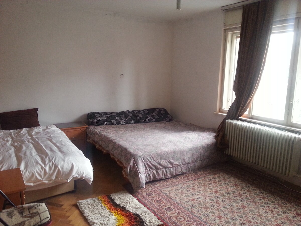 VIP PRIVATE HOUSE ROOMS *** - Houses for Rent in Budapest, Hungary - Airbnb