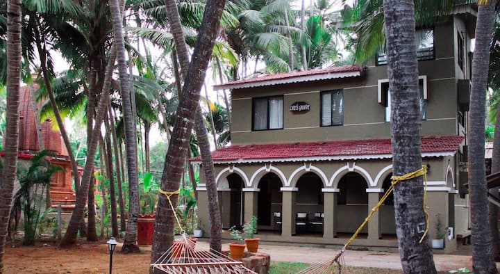 Chet's Groove 4 Villa With Private Garden - Diveagar