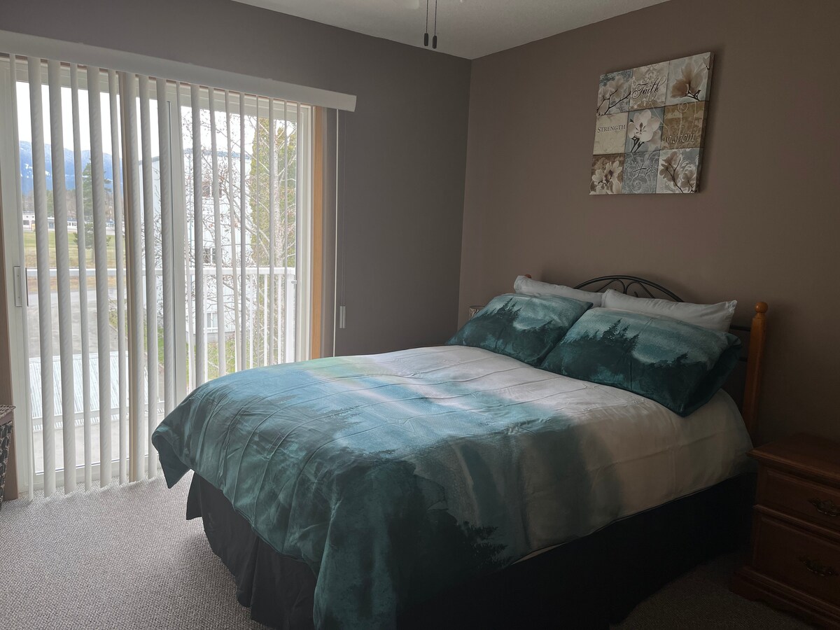 Terrace Vacation Rentals & Homes - British Columbia, Canada | Airbnb