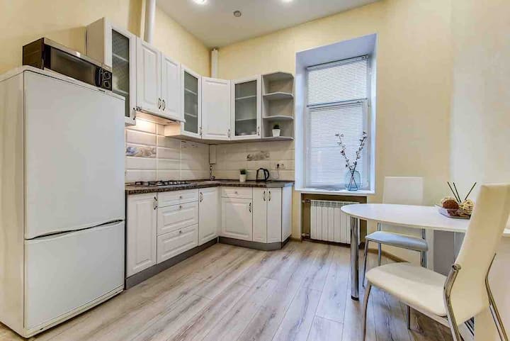 Bright New Studio-apartment - Saint Petersburg