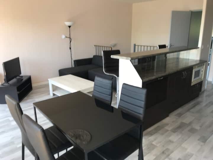 F4 Moderne 3 Chambres Proches Des éColes à Cergy - Cergy