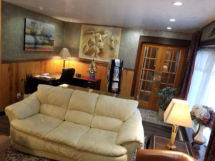 Home Sweet Home - Bedford, OH