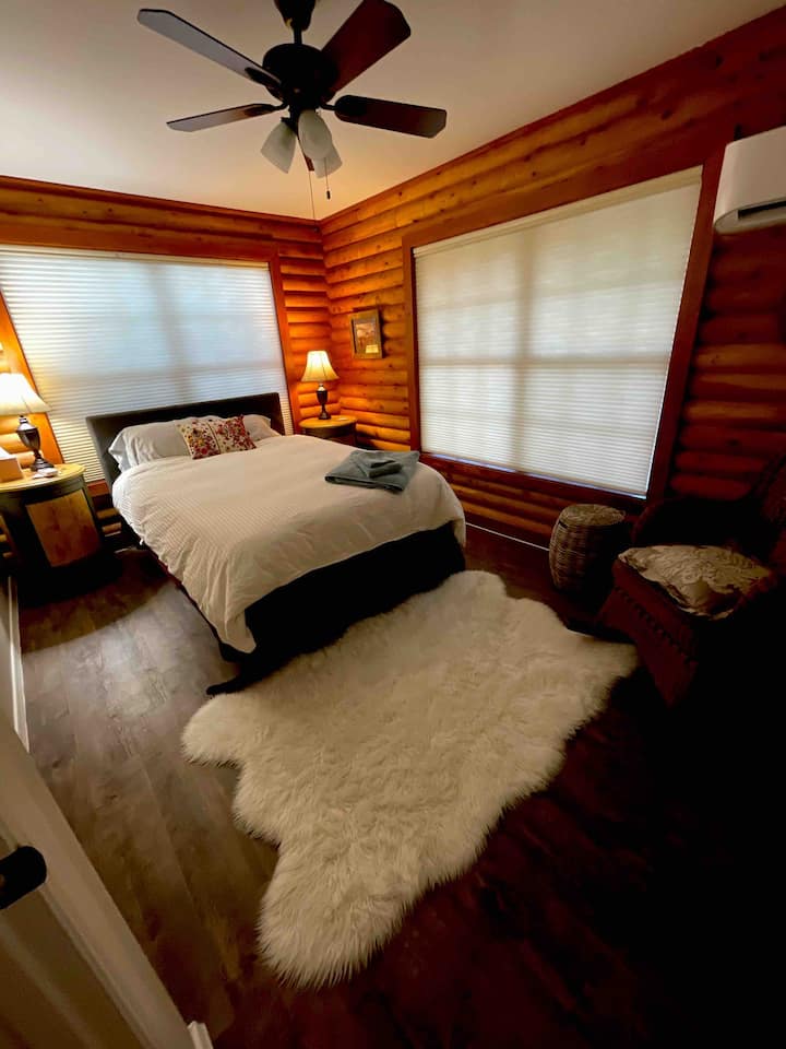 Room In Quiet Shared Cabin - Prescott, AZ