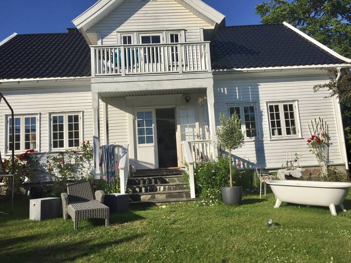 Enebolig Sentralt På Lund Og Nærme Sentrum - Kristiansand