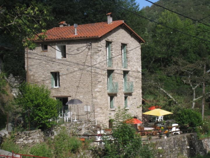 Rose De France : Cure Et Vacances à La Preste - Setcases