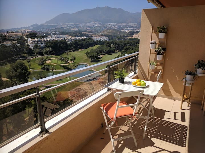 Sea-view Apartment On 11th Floor, Close To Beach - Benalmádena