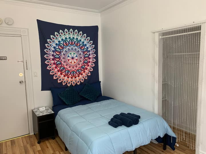 Lovely Room For Rent With Shared Bathroom - Hoboken, NJ