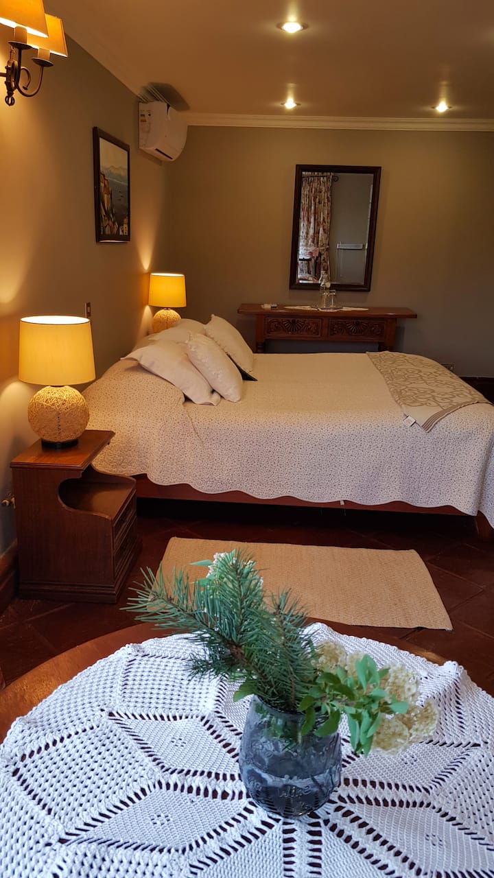 Hotel Solaz Bella Vista   Suite Carmenere - Santa Cruz, Chile