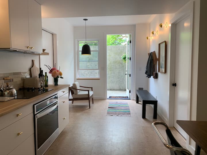 Mt. Tabor/ Se Portland Modern Warmth - Portland, OR