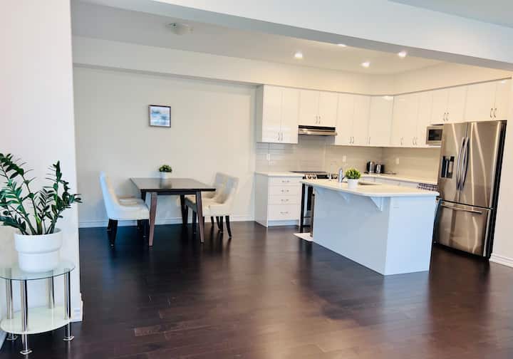 Single Room In A Brand New House-r3 - Brantford