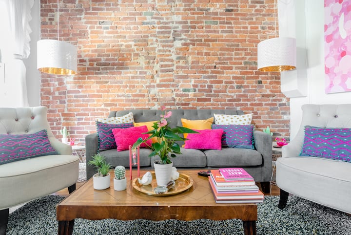 Artsy, Historic Rowhouse With Striking Harbor Views - Baltimore, MD