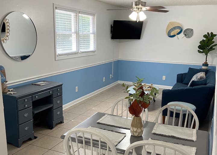 Pelican Patty | Pet Friendly Walk To Marshwalk - Murrells Inlet Beach