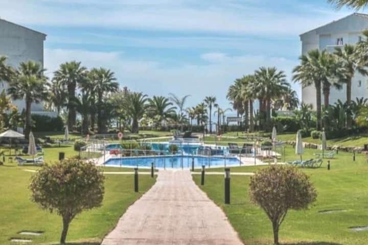 1° Línea De Playa/ Beachfront - Marbella
