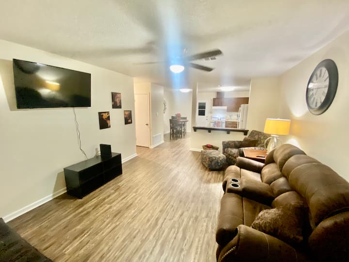 Location, Comfort, Value! - Tallahassee, FL