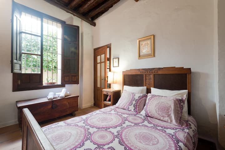 Apartamento Con Patio Privado - Granada, Spain