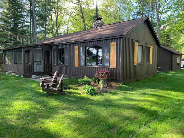 Lake Front Cottage On Lake Margrethe - Grayling, MI