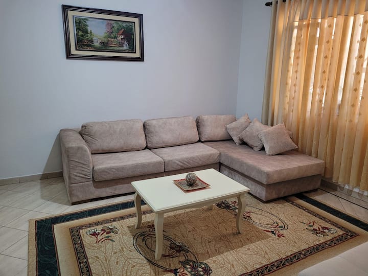 Brayan Guest House - Pogradec