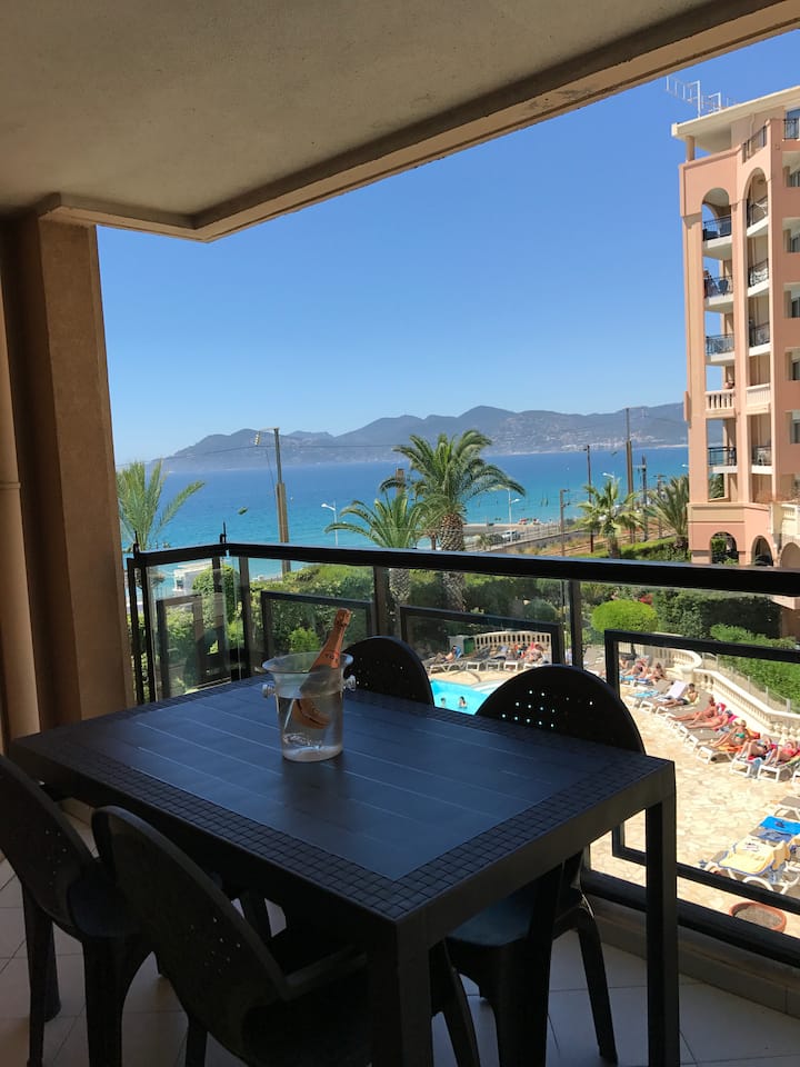 Cannes Studio Terrasse Vue Mer Avec Piscines - Cannes