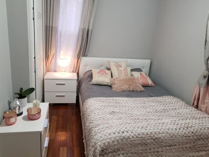 Cute And Cozy Private Room - The Bronx, NY