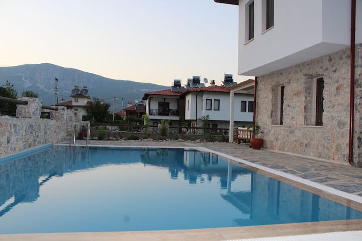 Summer Cottage - Idyllic Escape With Pool - Akyaka
