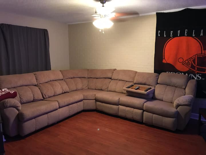 Game Day Condo - Starkville, MS