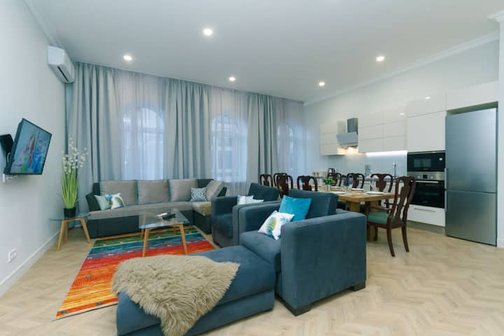 Lux 3-room Suit Liuteranska Street, 13 - Kiev