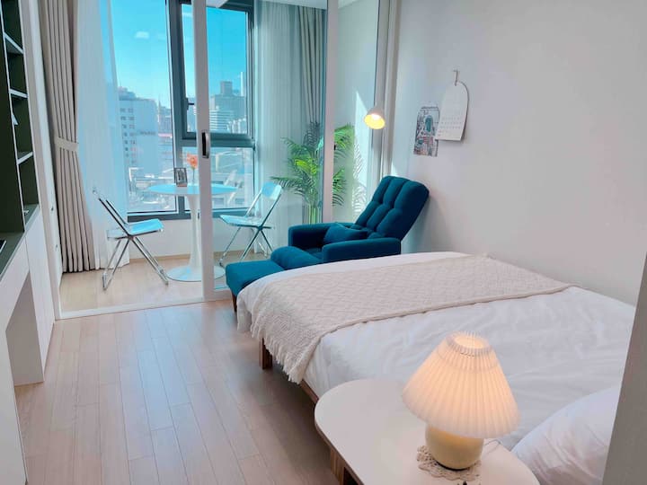 [&Home M104] 명동 | 최대2명ㅣ트리플역세권 | 역도보3분 | 서울여행 - Seoul