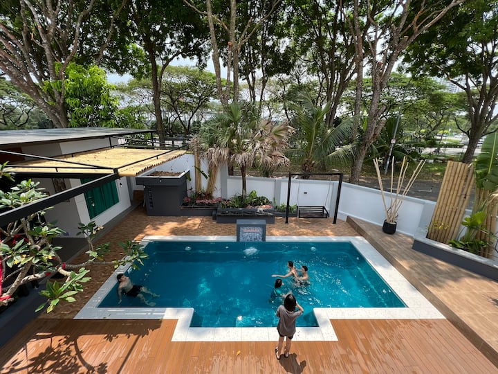 Hometel @ The Viista Retreat | Private Pool - Johor Bahru