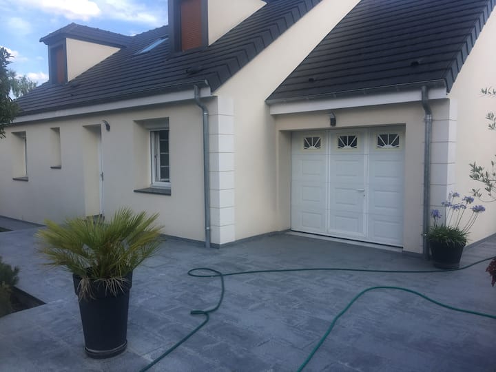 Maison Pour 8 Personnes Proche Disneyland Et Paris - Torcy