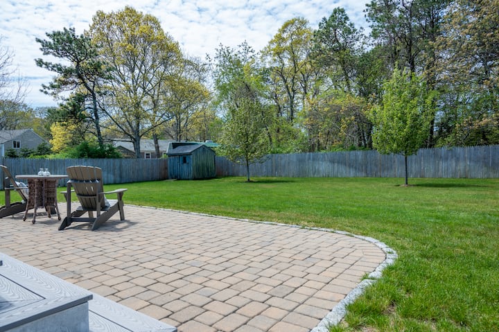 Hyannis Hangout - Barnstable, MA