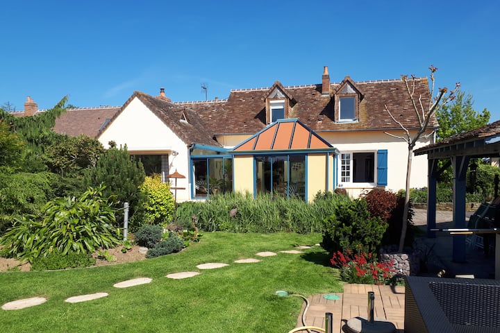 Villa + Piscine Située à Proximité Des 24h Du Mans - Le Mans