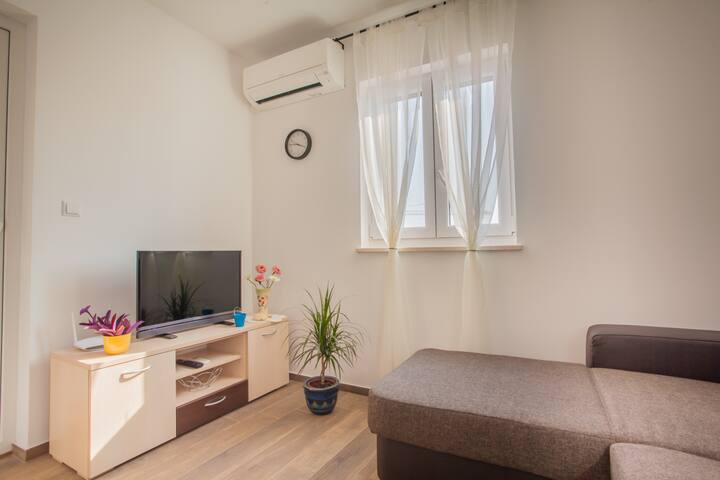 Apartment Marijela 2 - Cres