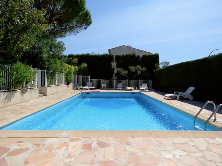 Charmant Appartement Dans Un éCrin De Verdure - Saint-Tropez