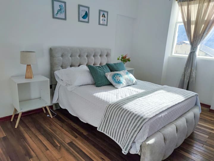 Hermoso Hogar/ En El Centro Histórico De Quito ! - Quito