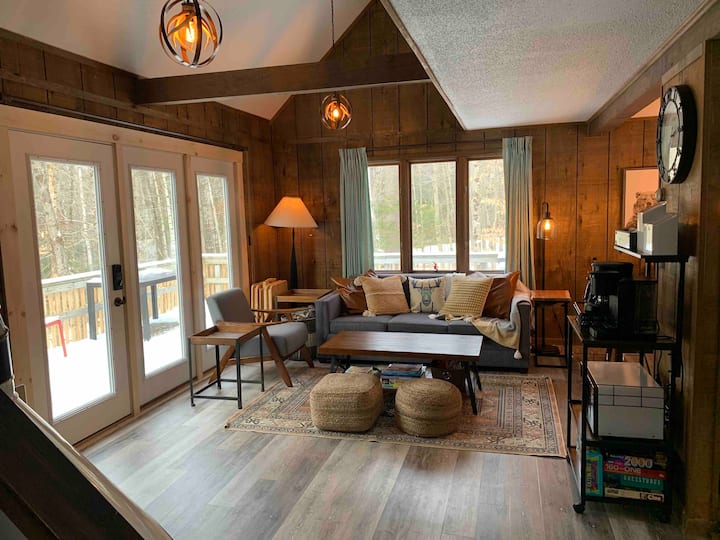 Cozy Cabin Mountain Retreat Waterville Estates - Campton, NH