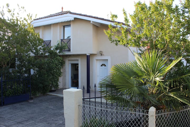 Maison à Arcachon, 2 Ch. 5 Pl., Calme, Parking - Arcachon