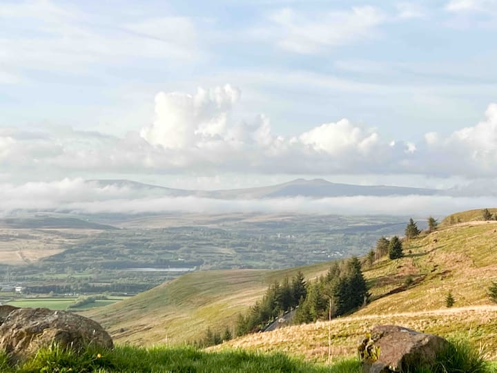 Welsh Retreat | Brecon Beacons & Four Waterfalls - South Wales