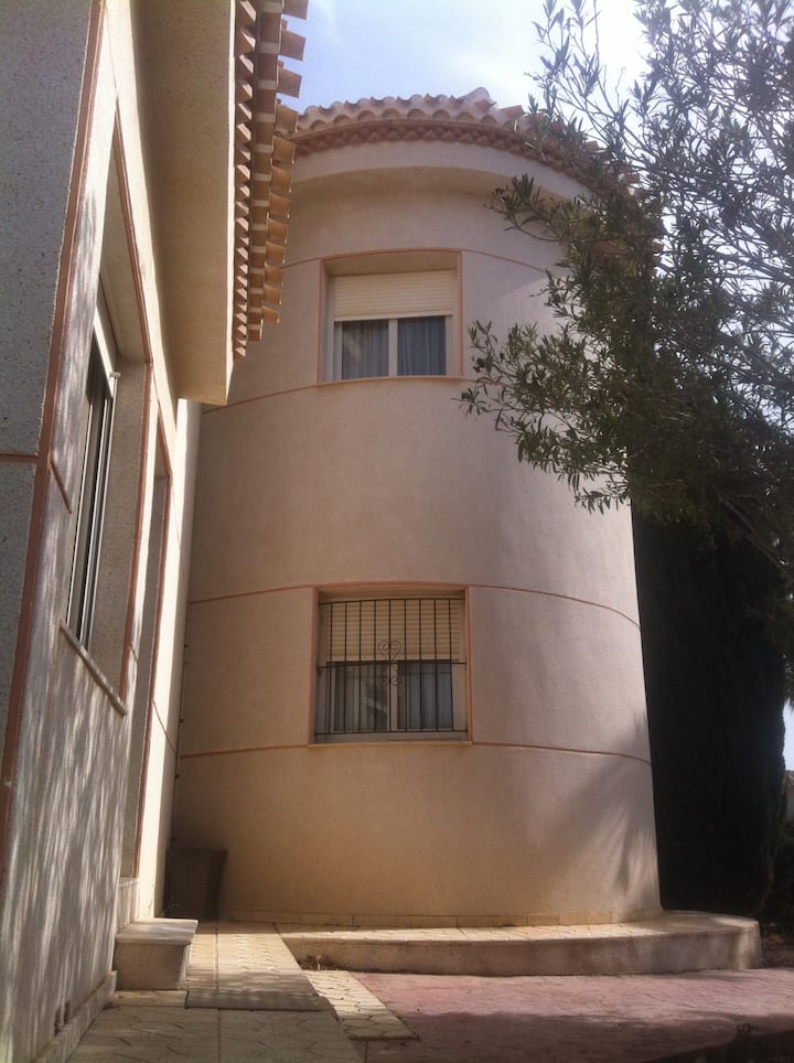 Chalet Independiente De Lujo - Playa Flamenca