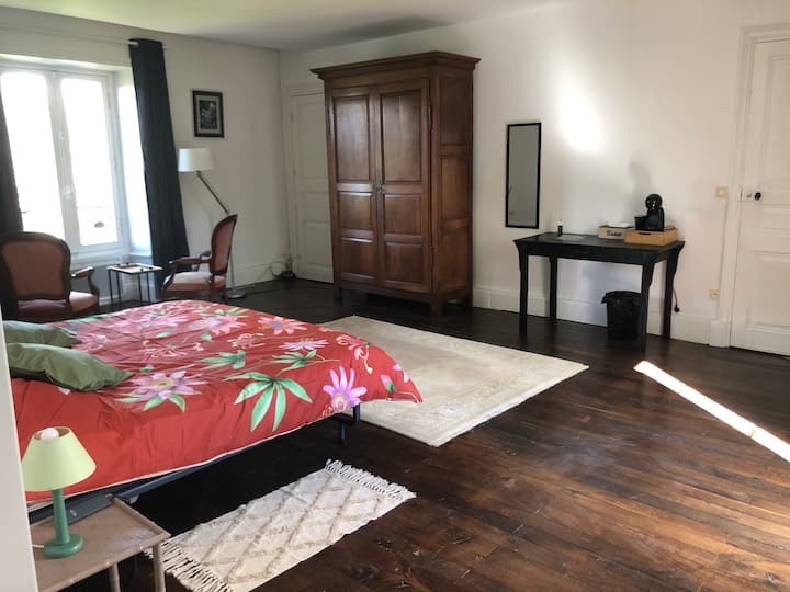 Sfeervolle Kamer In Kasteel Met Parktuin - Vivonne