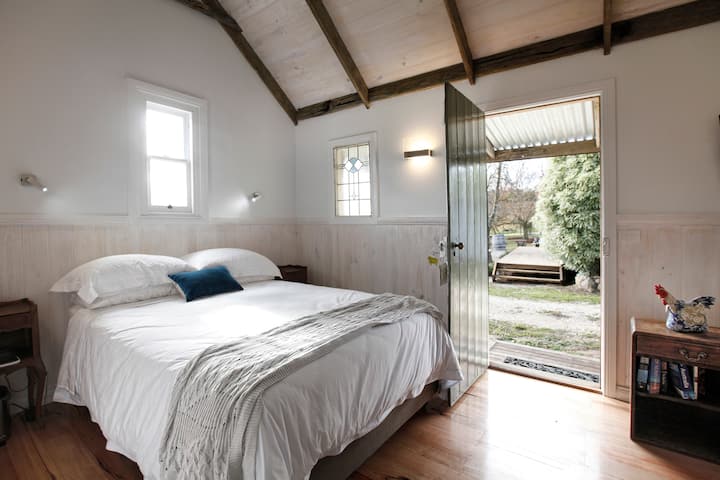 Spud Digger Hut - Lancefield
