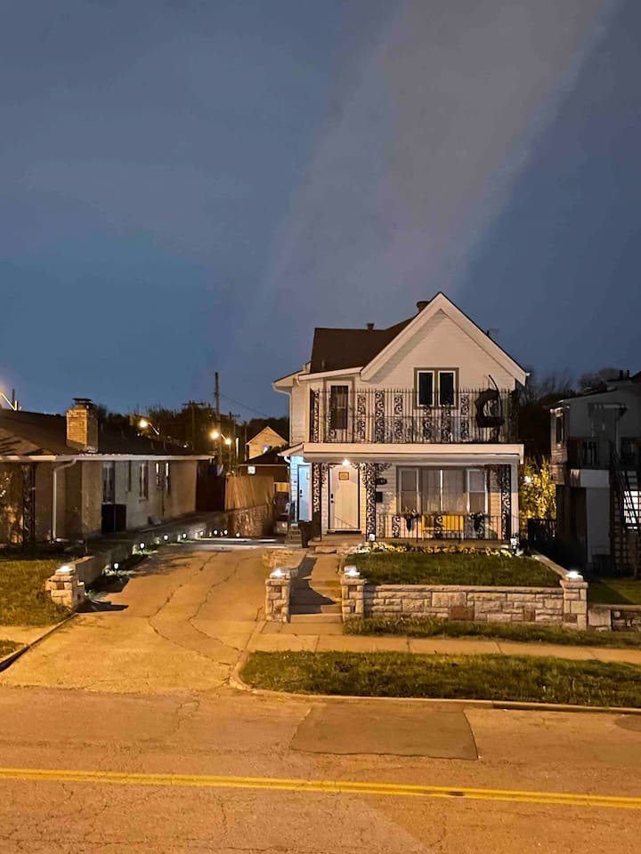 The View @ Ph Commons - Kansas City