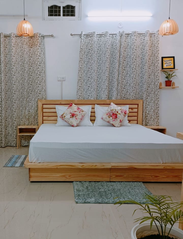 Secret Serenity Cozy One Bedroom - Kangra