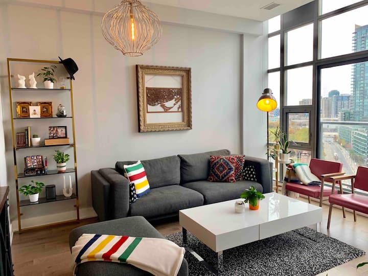 Penthouse Monthly Rental At Tiptop Lofts W Parking - Toronto