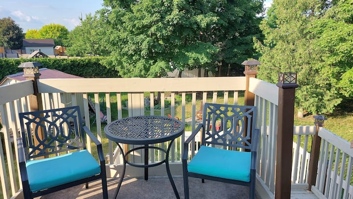 Aylmer Living Well 1 Bedroom Private Suite - Kanata