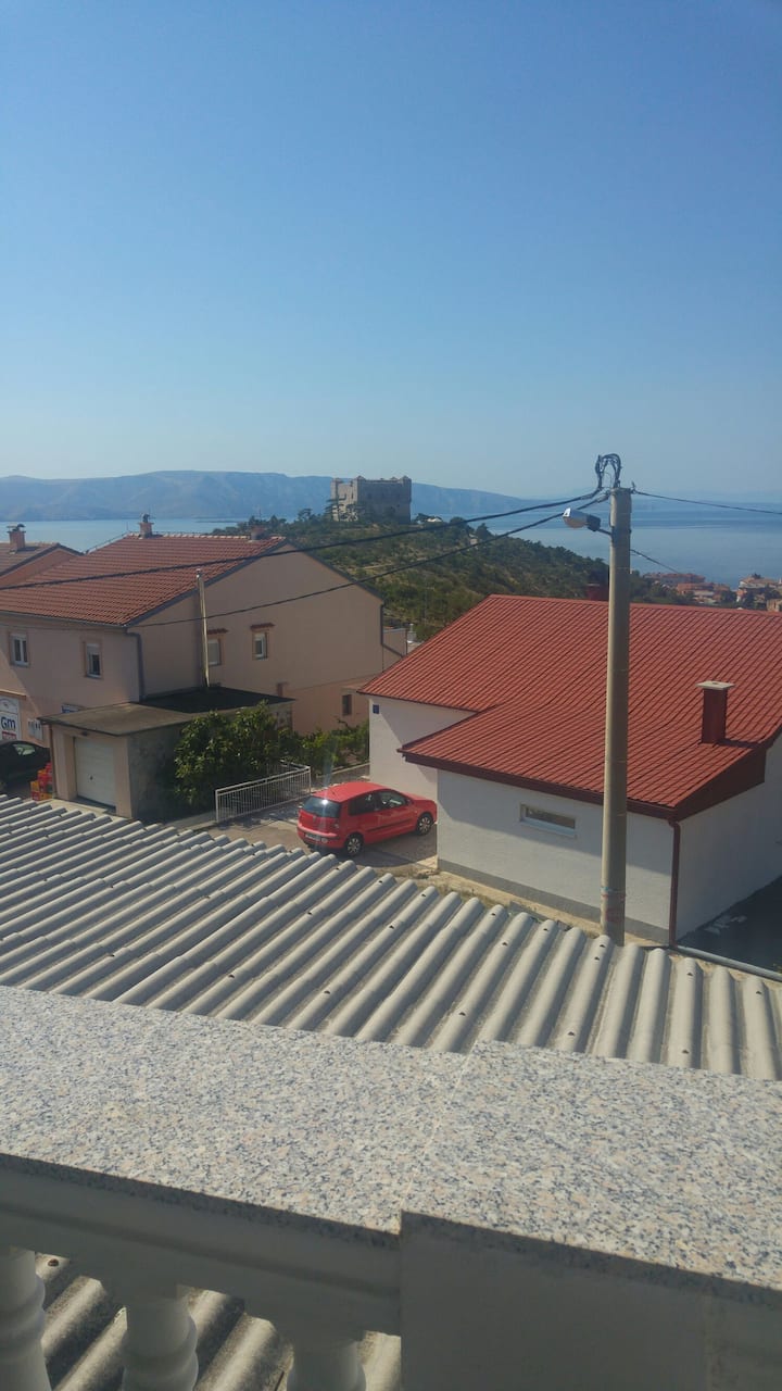 Apartment Suza 2, Whit Balcony And See View - Zengg