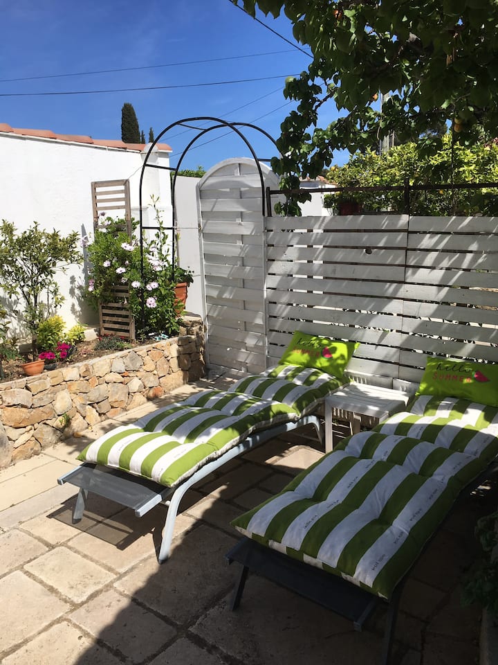 Grand Studio Confortable - Bandol