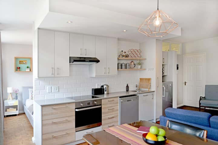Retro, Stylish& Modern Hub | City Center +Netflix - Ciudad del Cabo